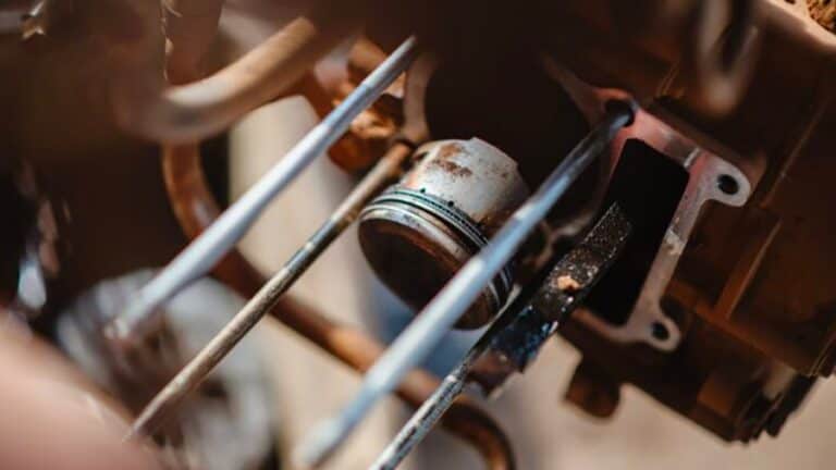 13 Reasons Your Motorcycle Is Not Starting (Solution)