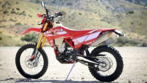 10 Best Dual Sport Motorcycles For Highway (2024 Models)